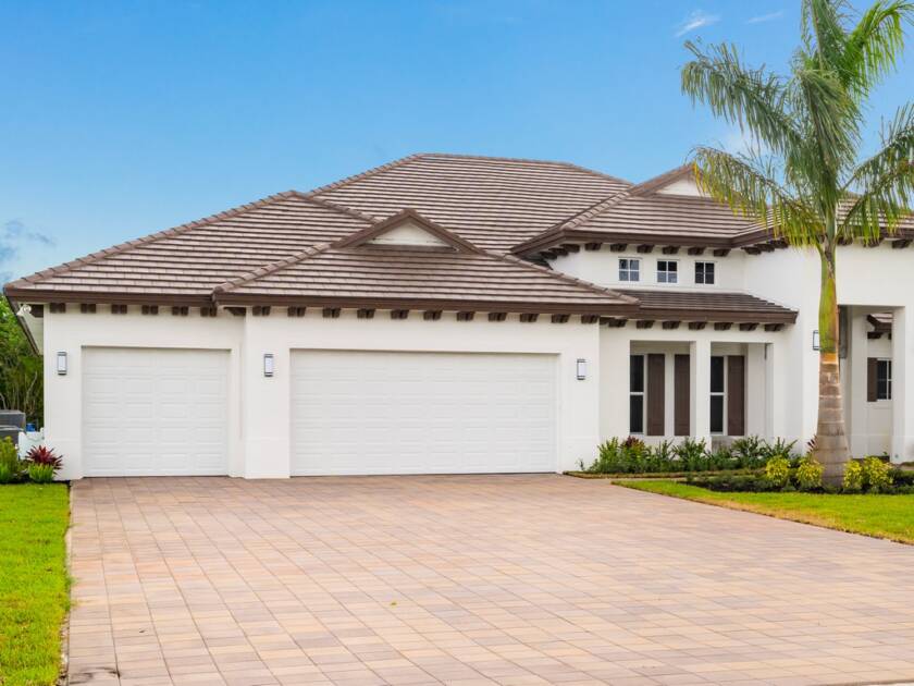 Media Gallery - Hurricane Master Garage Doors by DAB