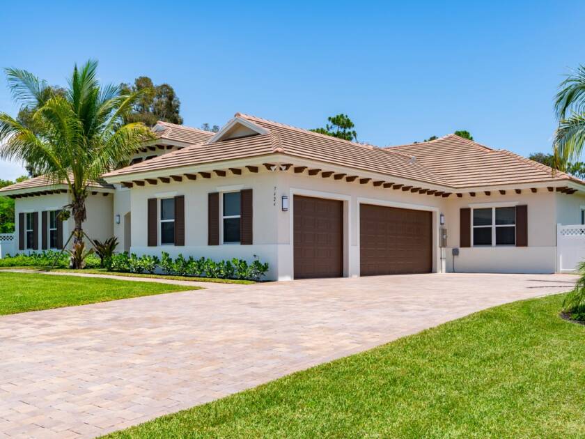 Media Gallery - Hurricane Master Garage Doors by DAB